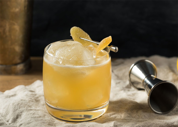 Penicillin cocktail | Receita oficial | Floripa Bartenders