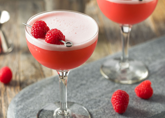 Clover Club cocktail | Receita oficial | Floripa Bartenders